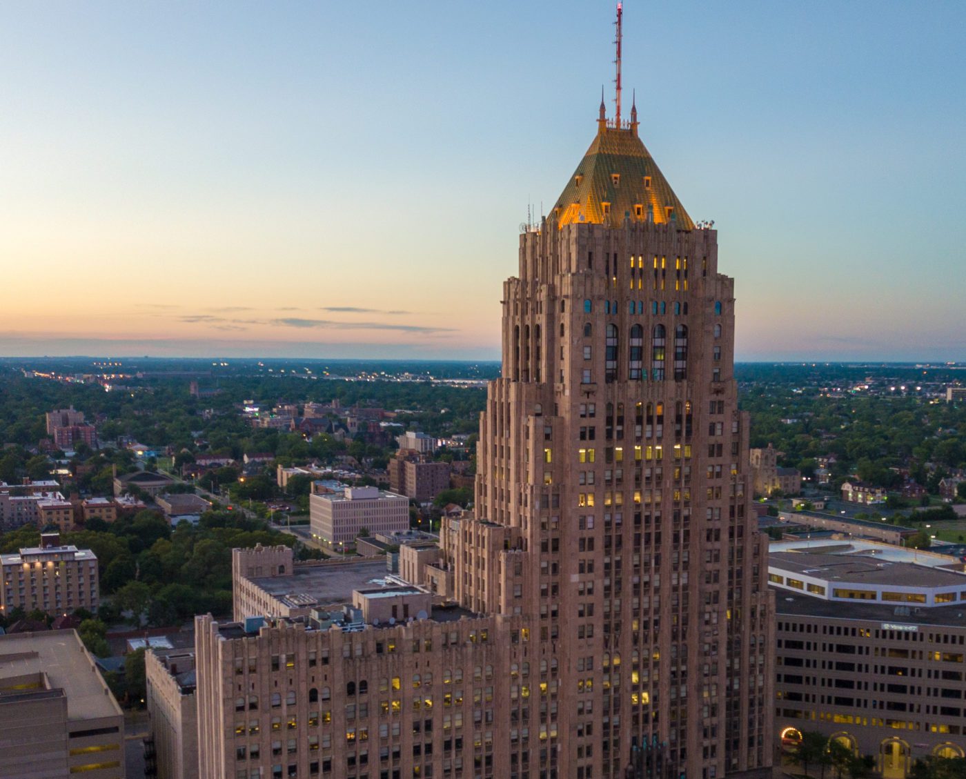 Neighborhood Guide: Live in New Center Detroit - Let's Detroit