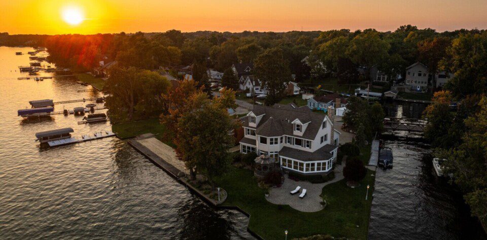 West Bloomfield Township, Michigan: A Neighborhood Guide - Let's Detroit